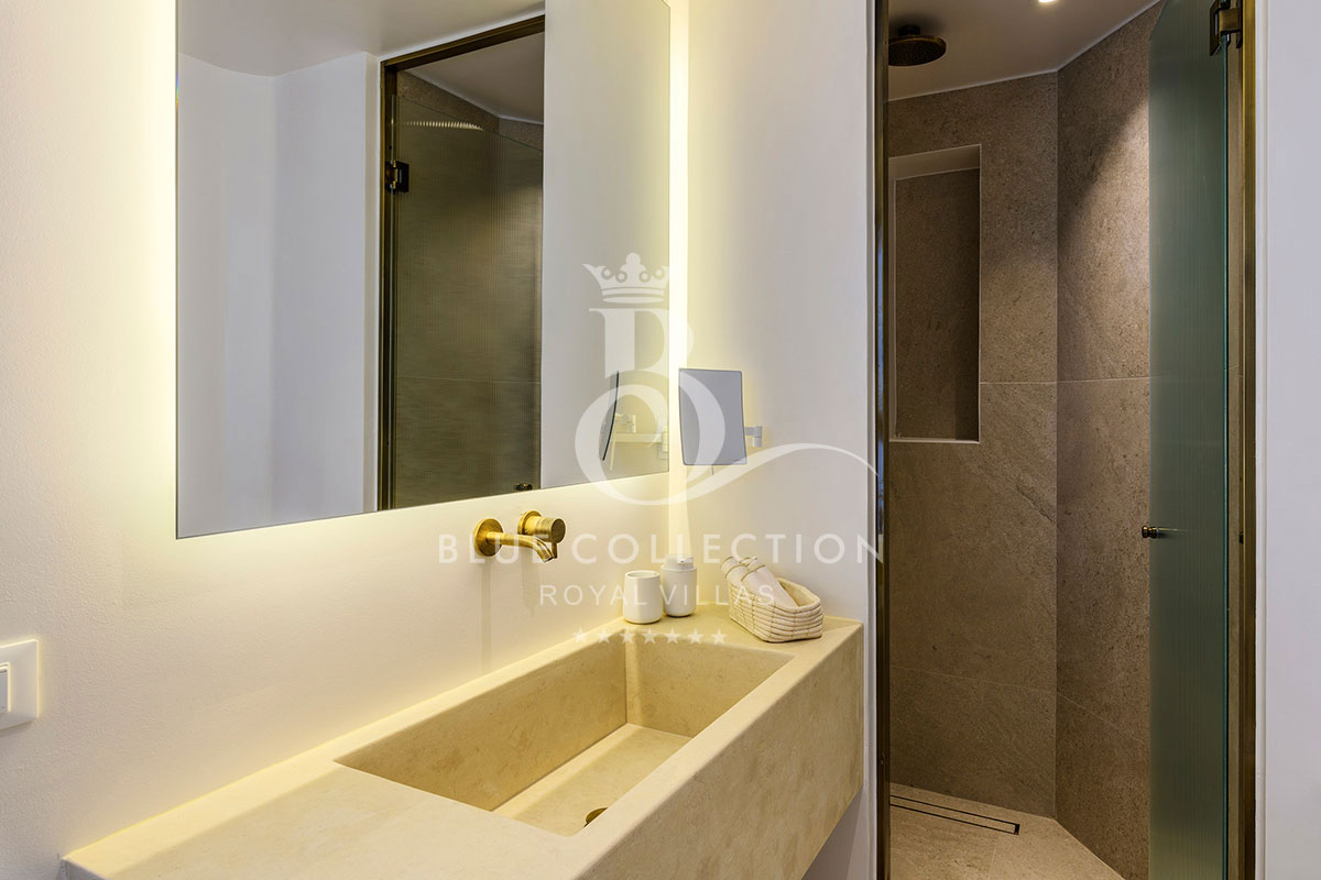 Luxury Villas for Rent in Mykonos - Agios Lazaros | Blue Collection
